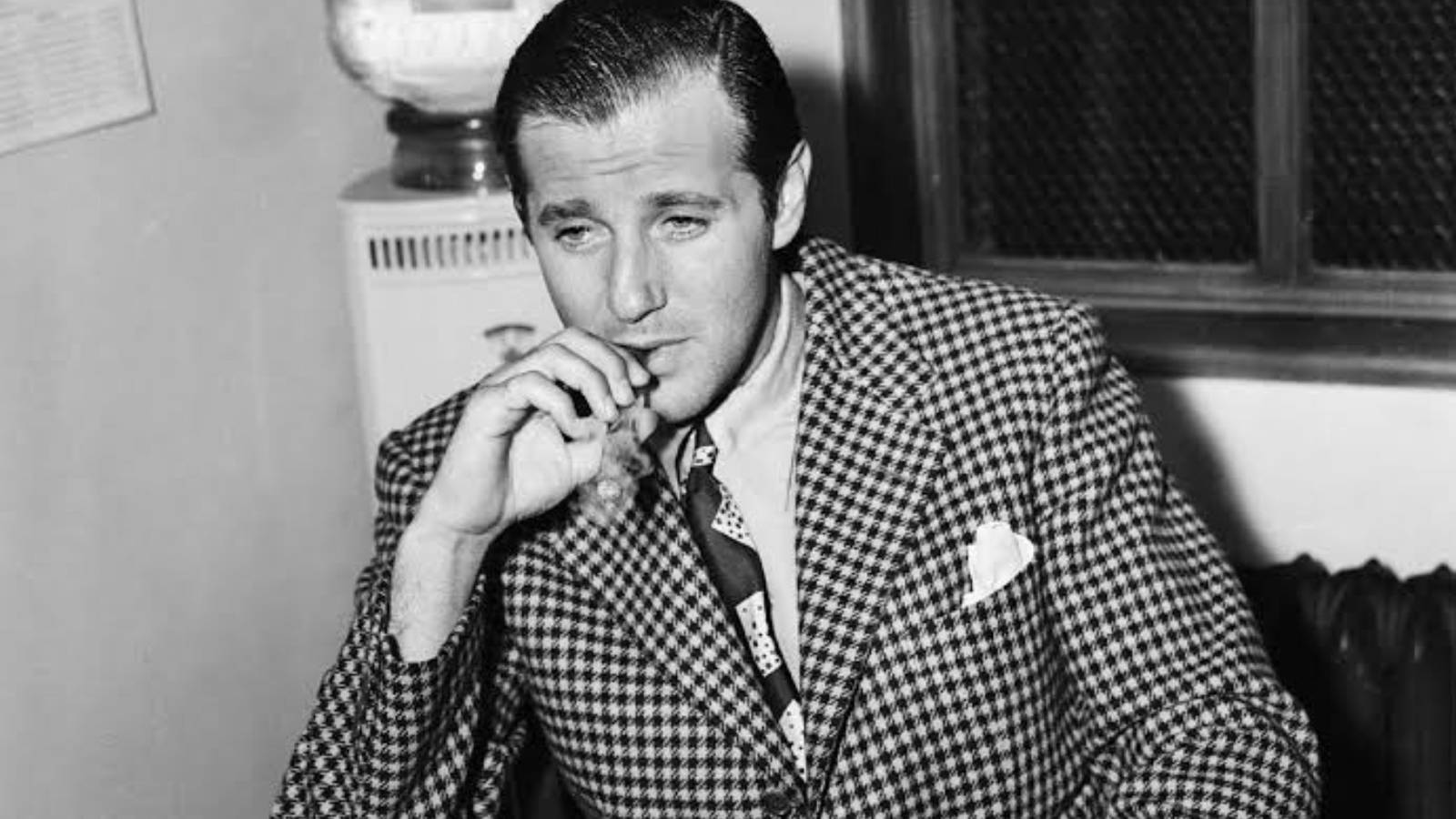 The Beverly Hills Mansion Where Bugsy Siegel Was Murdered Hit The ...