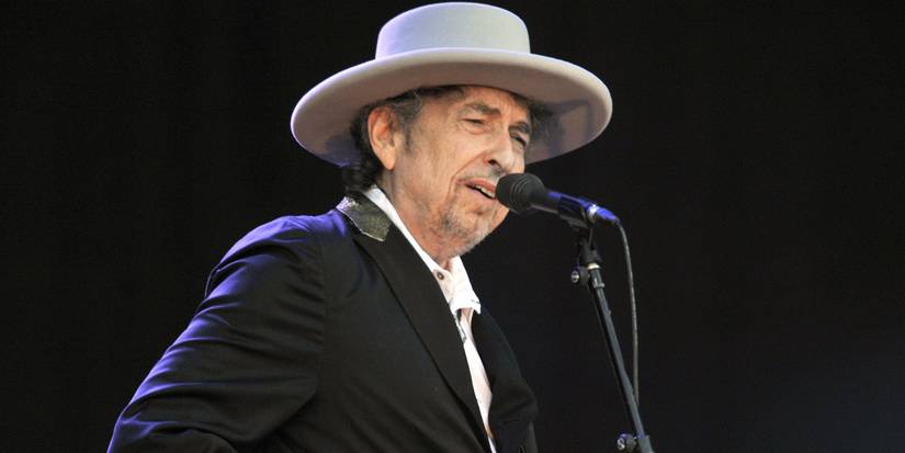 Like a Rolling Stone: The Evolution Of Bob Dylan's Net Worth