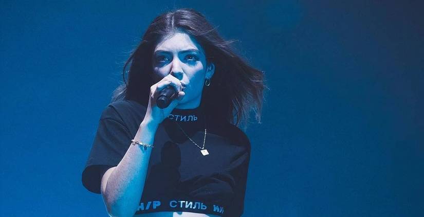 Lorde’s Net Worth Proves Less Can Earn More