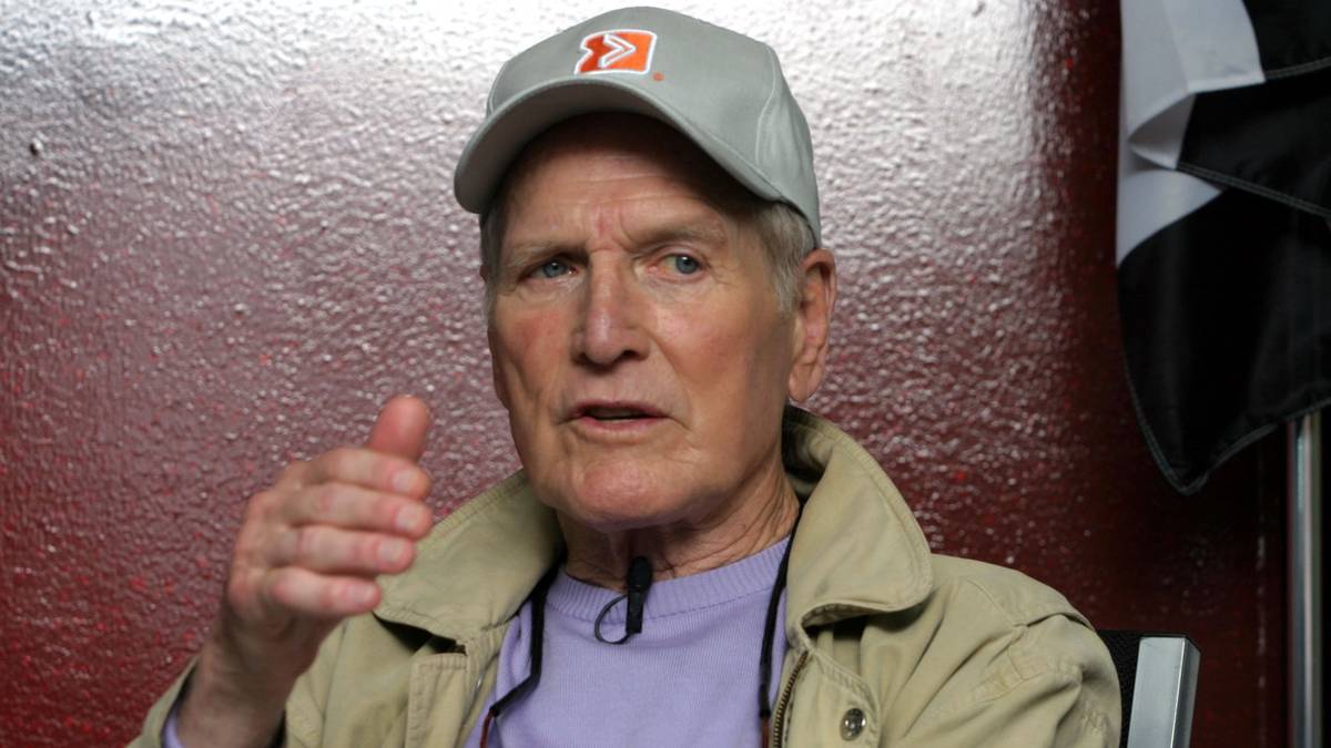 Paul Newman’s Manhattan Home Sells For $14 Million After Bidding War