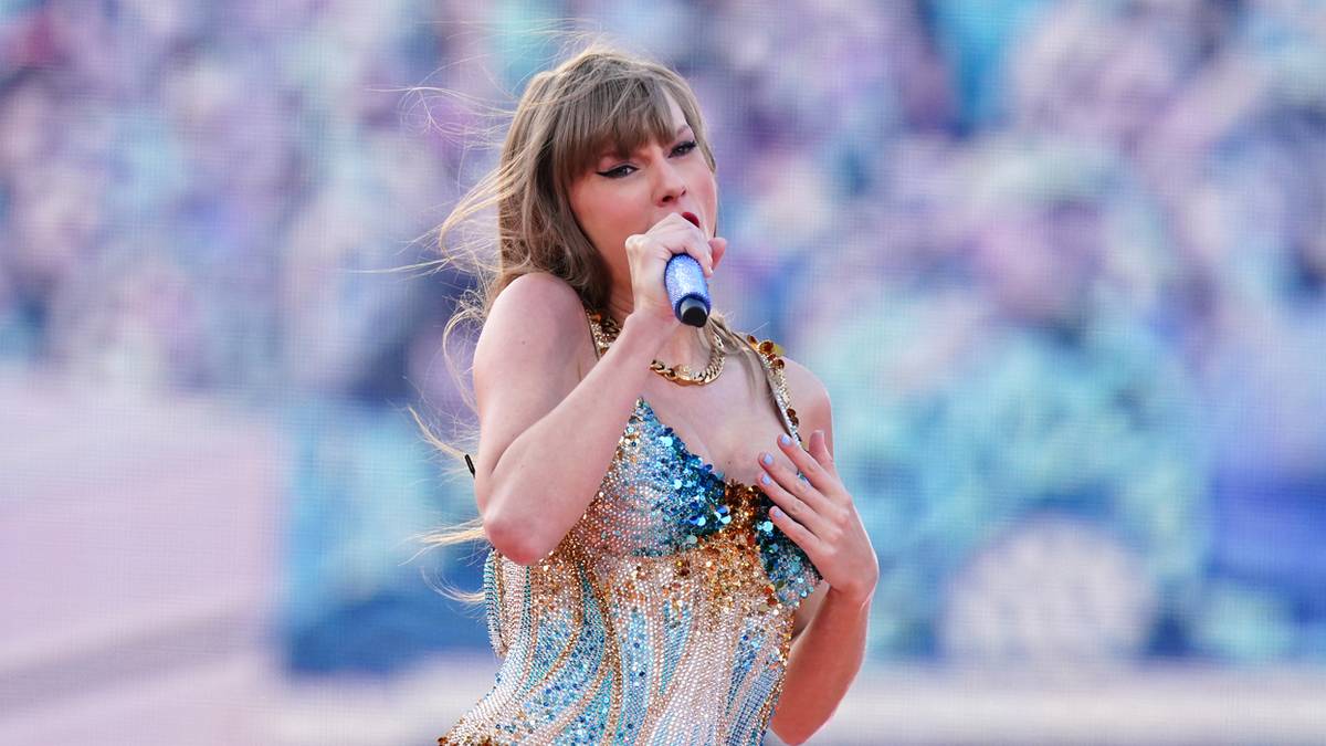 Taylor Swift’s Engagement Ring Has Completely Transformed The Diamond ...