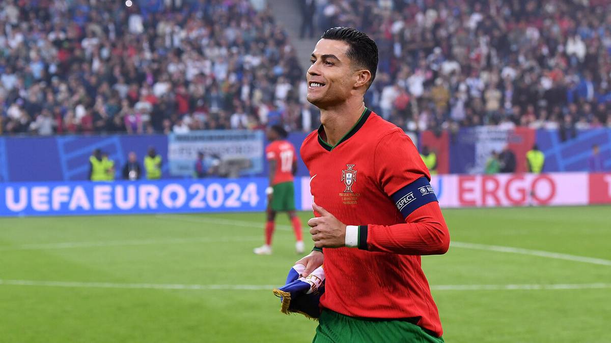 Where Does Cristiano Ronaldo Live: What $90 Million In Real Estate ...