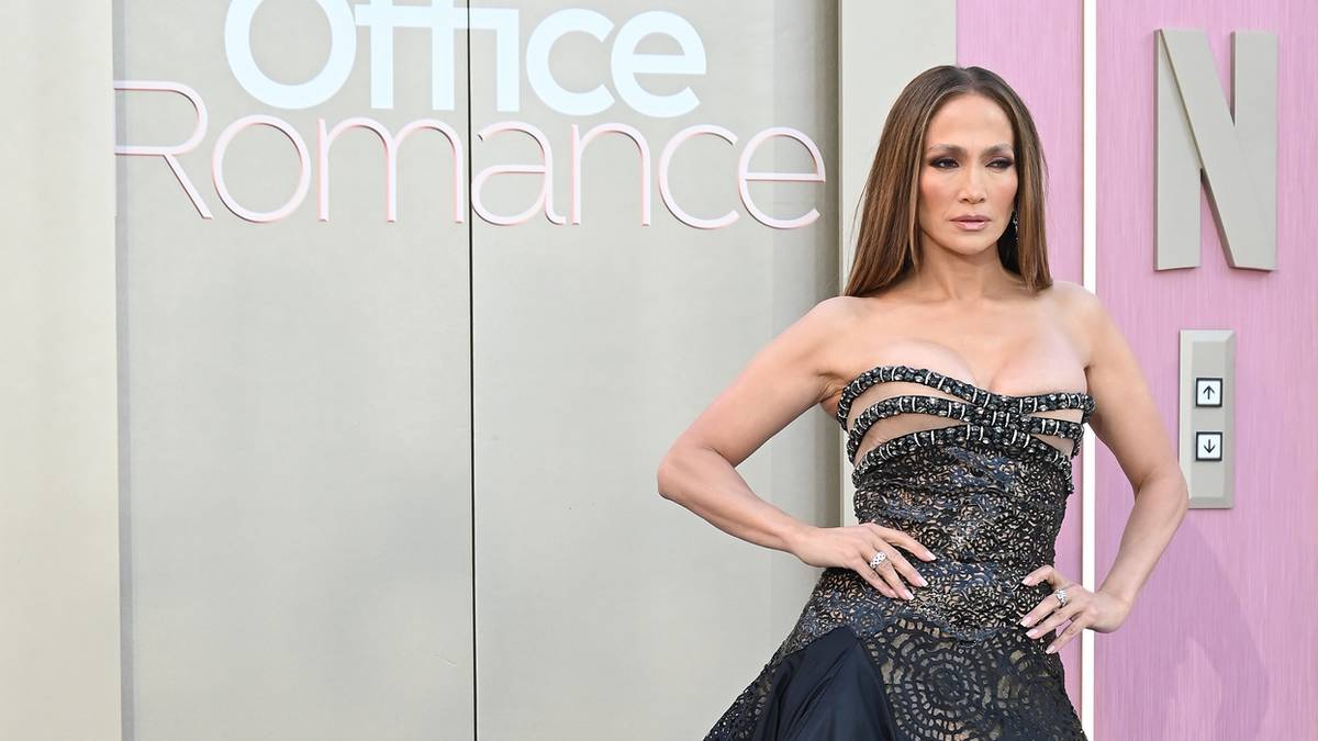 Jennifer Lopez Moves Into Her $18M Dream House After Leaving Ben ...